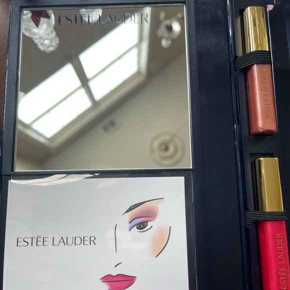 Estee Lauder | Makeup | New Este Lauder Essential Make Up Kit Luxe ...